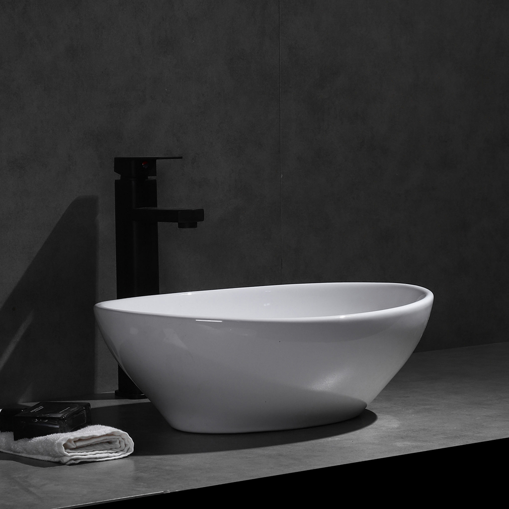 Catolina Square Spa Bath Tub with Pump 150 Litres Gloss White - YT GROUP